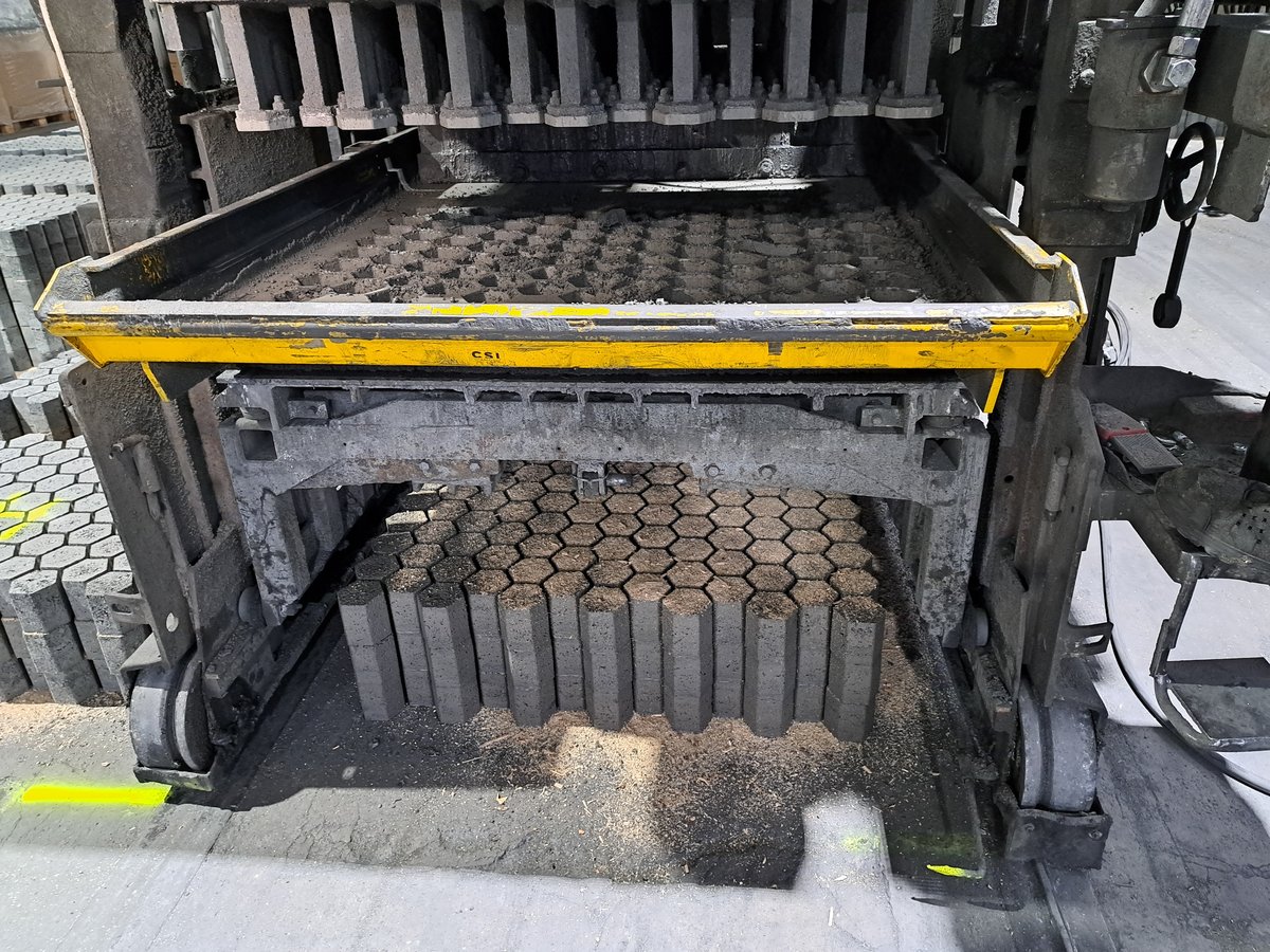 Foundry dust recycling in pilot plant and application - resource ...